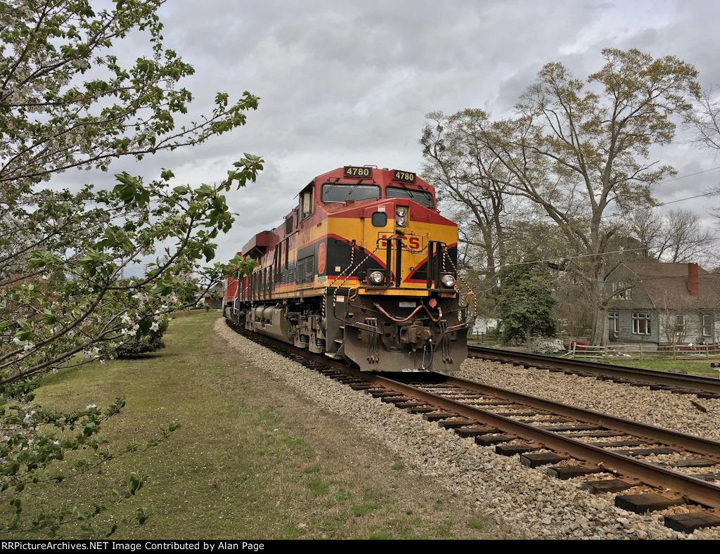 KCS 4780 leads CP 9546 and BNSF 7247